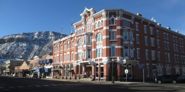Colorado Historic Hotels | List + Map - Uncover Colorado
