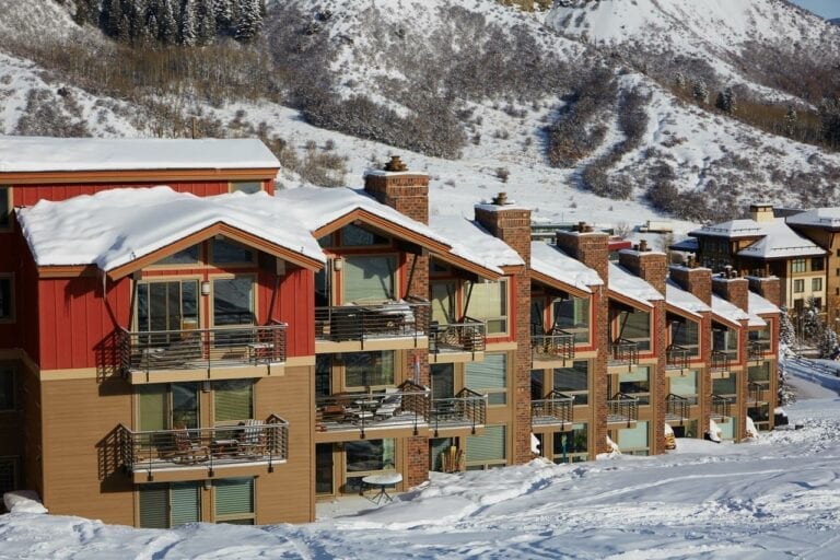 7 Luxurious Ski-In/Ski-Out Hotels in Snowmass Village - Uncover Colorado