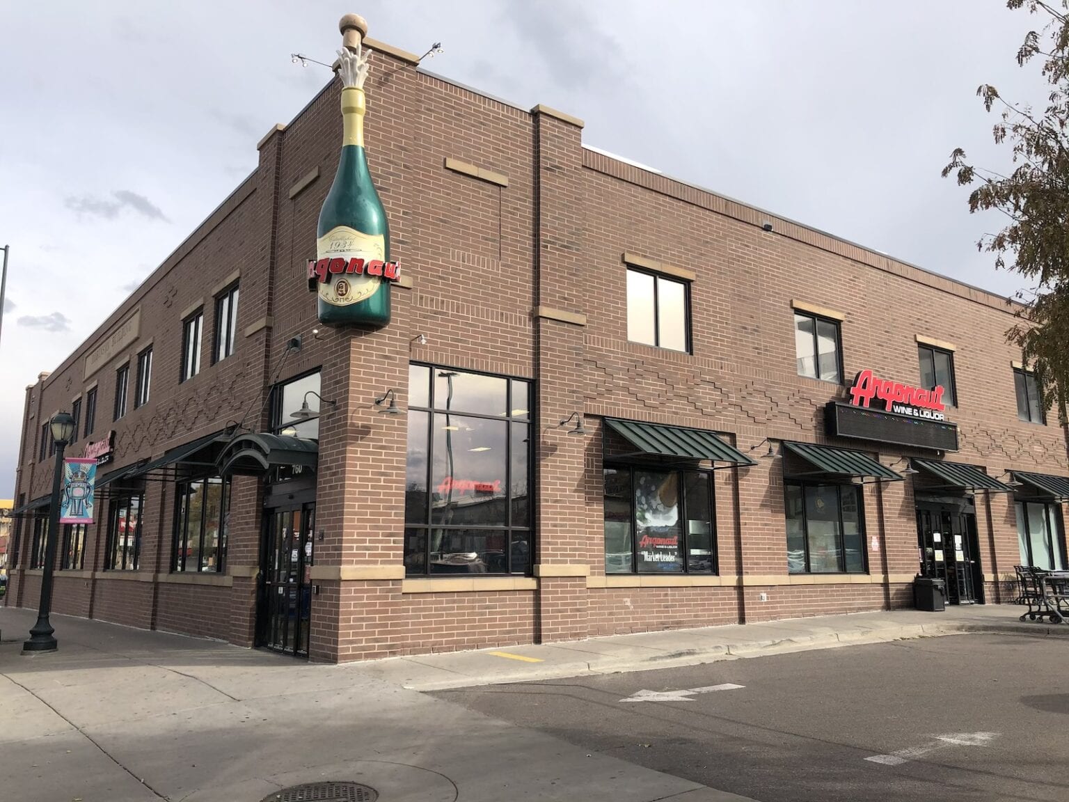 15 Things To Do On Colfax Avenue | East and West Colfax - Uncover Colorado