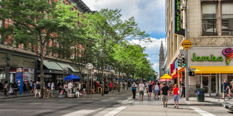 Colorado Shopping Malls and Districts | List + Map - Uncover Colorado
