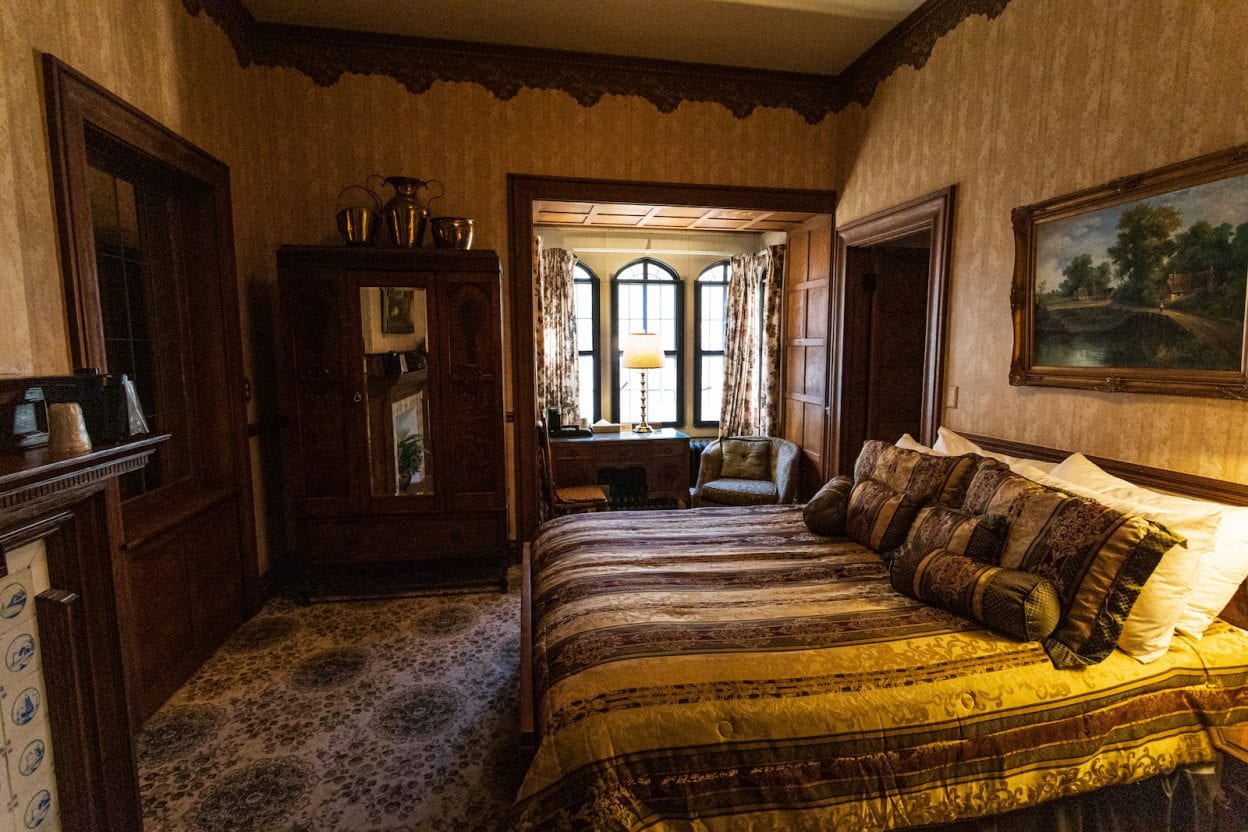 Glen Eyrie Castle - Colorado Springs, CO | Lodging, Tours and ...