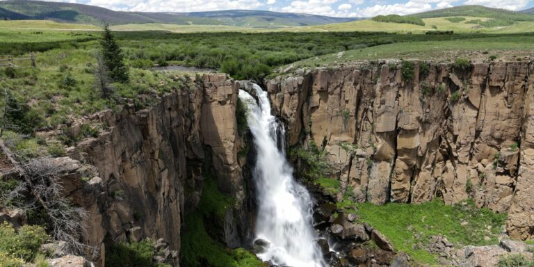 Colorado Waterfalls | Map of Waterfalls and Hikes in CO
