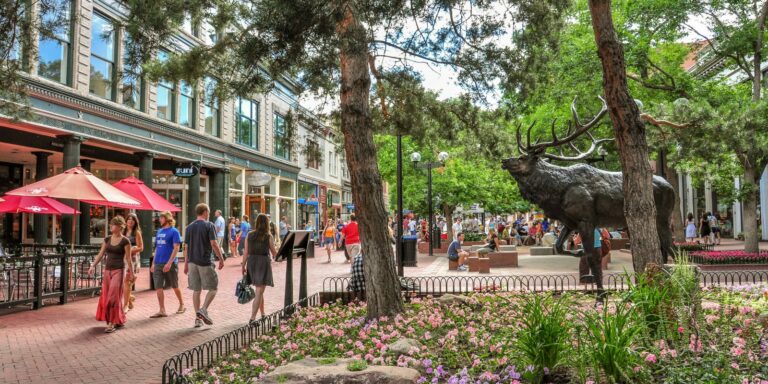 Pearl Street Mall - Boulder, CO | Downtown Boulder Mall Promenade ...