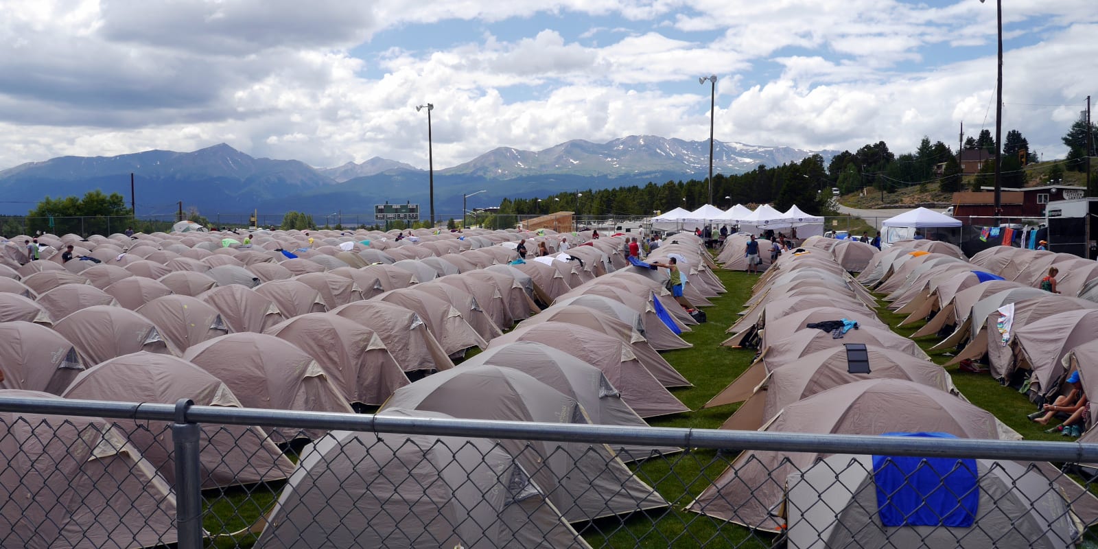 How to Camp (and Do it Right) | Camping Etiquette Rules