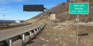 Raton Pass - Trinidad, CO-Raton, NM | Interstate-25 and Amtrak Railroad ...