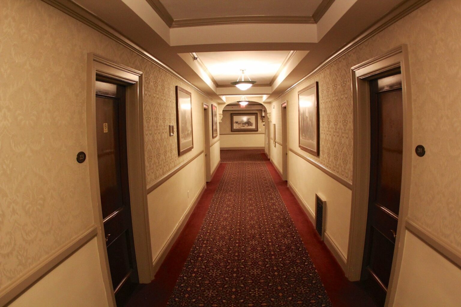 The Stanley Hotel’s (Supposedly) Haunted History - Uncover Colorado