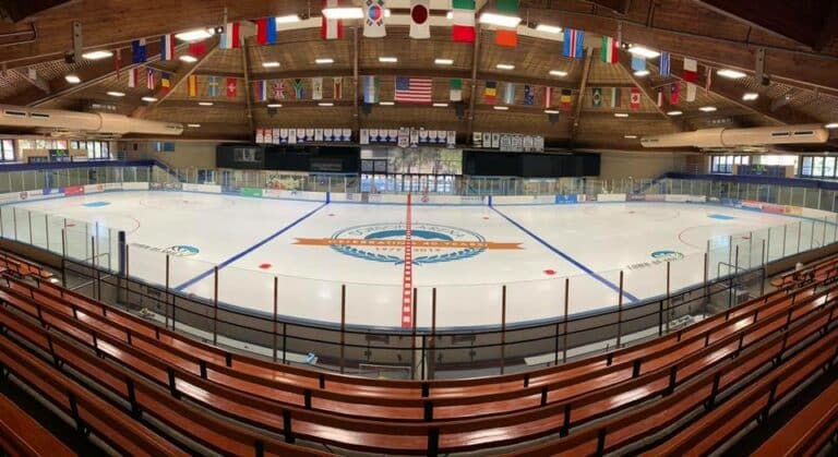 Colorado Ice Skating | Best Indoor and Outdoor Ice Rinks in CO ...