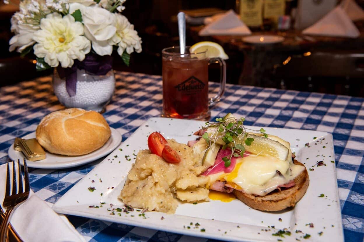 14 Best Restaurants in Colorado Springs - Uncover Colorado