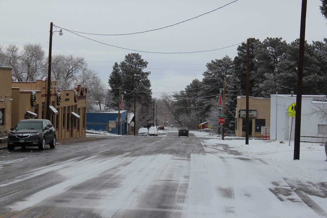Average Snowfall in Colorado Cities | By Month - Uncover Colorado