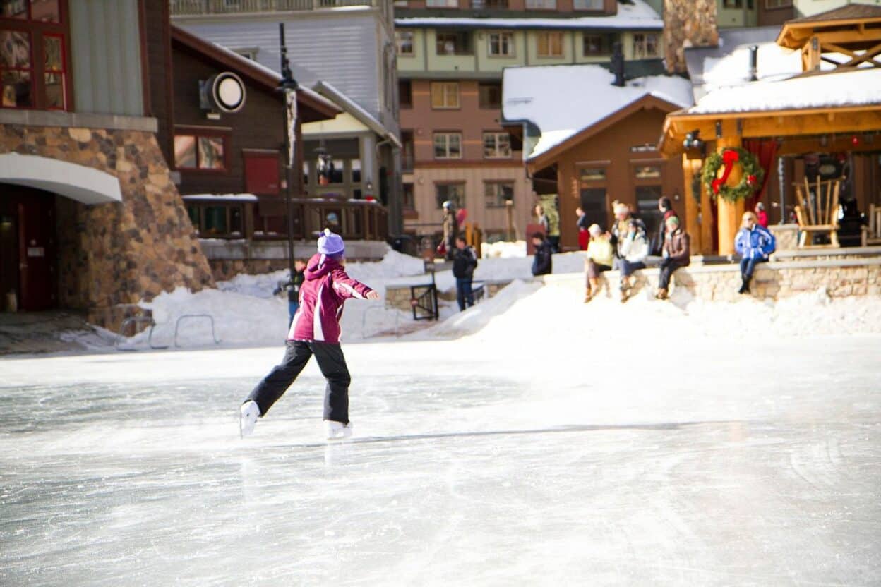 20+ Top Outdoor Ice Rinks in Colorado | Ice Skating in Wintertime ...