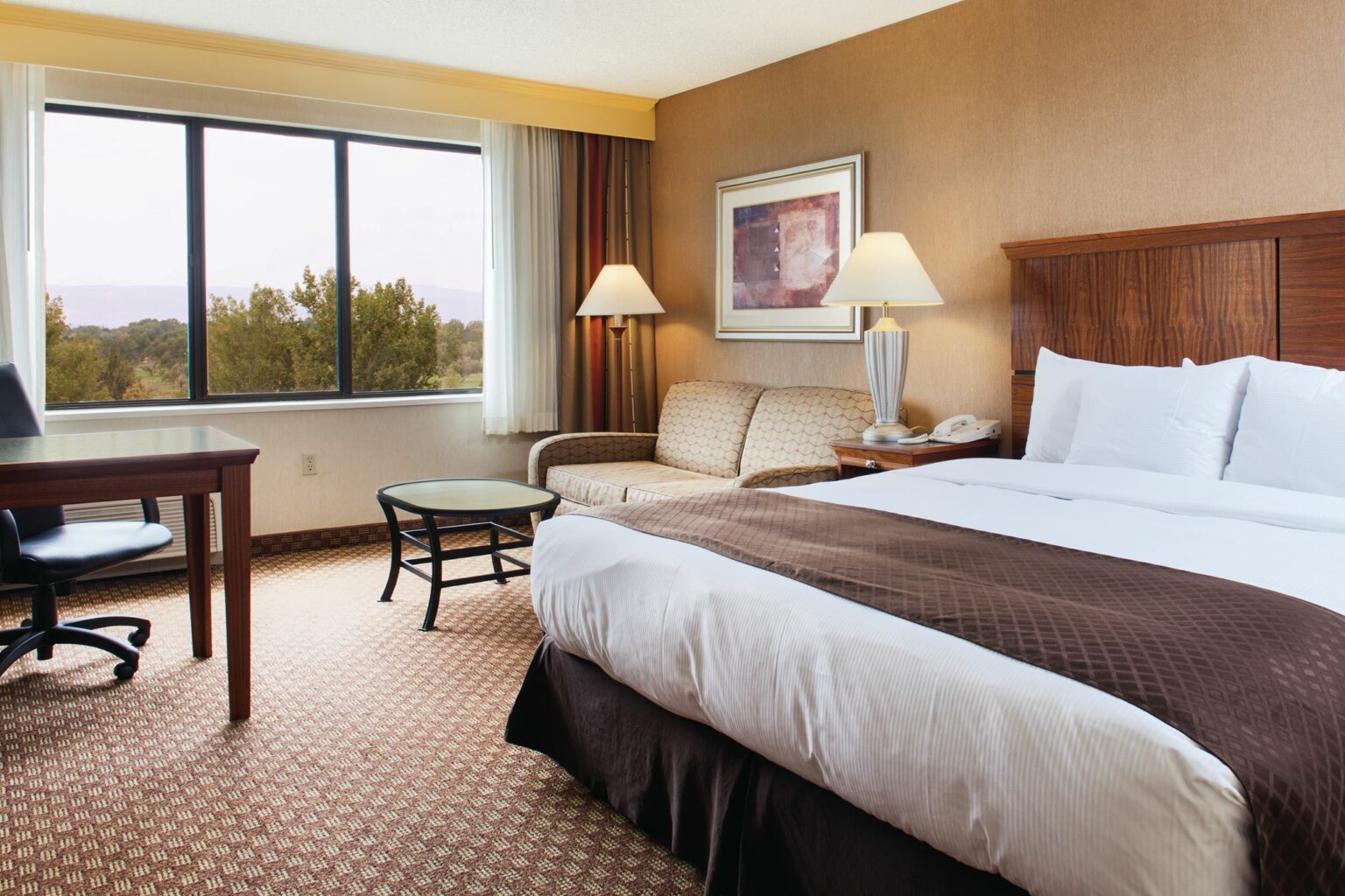 DoubleTree by Hilton - Grand Junction, CO | 3-Star Hotel - Uncover Colorado