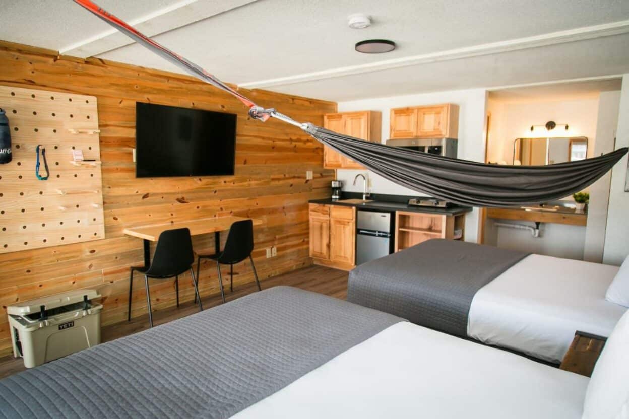 LOGE Wolf Creek - South Fork, CO | 2-Star Motel - Uncover Colorado