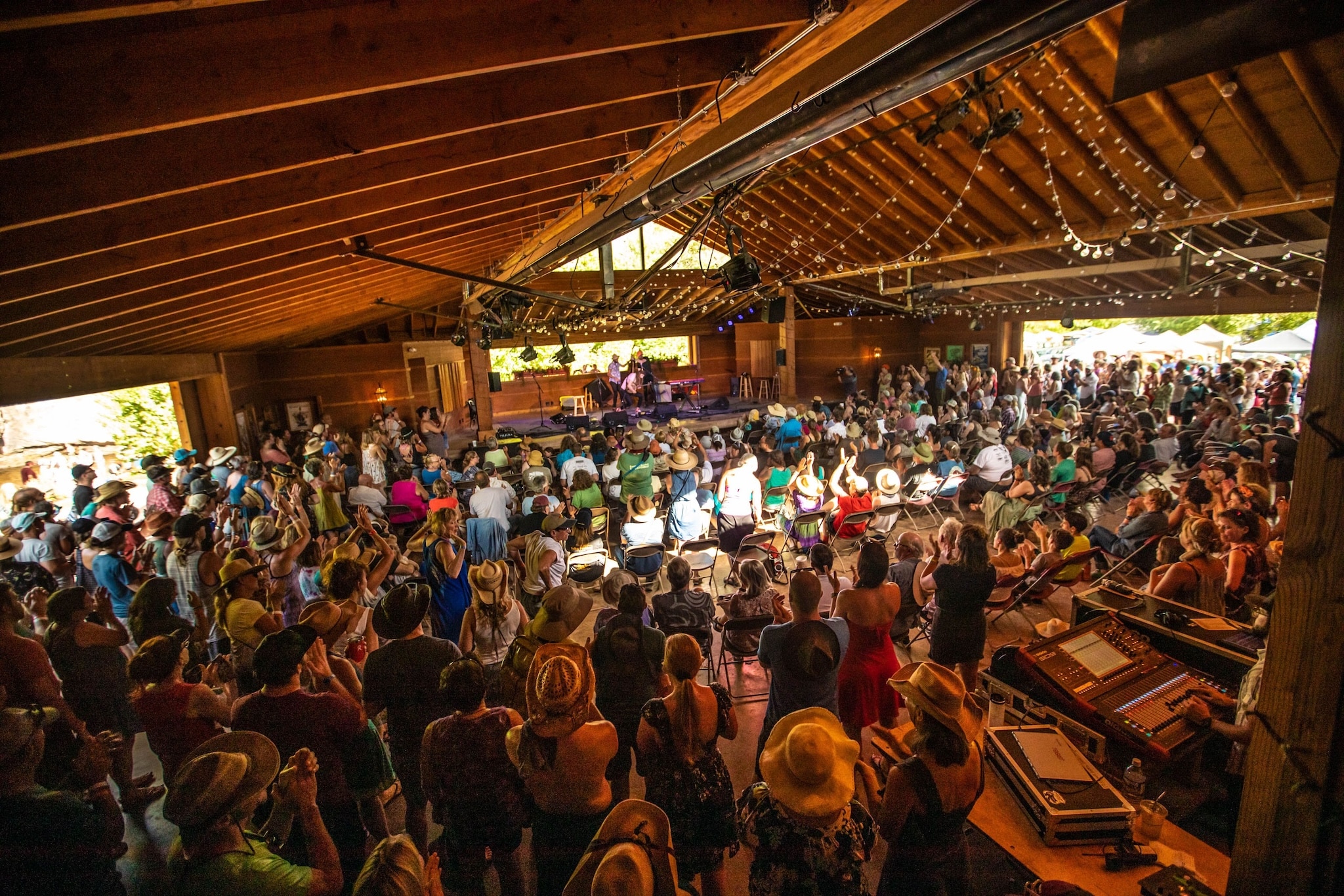 Rocky Mountain Folks Festival in Lyons on August 7-9 - Uncover Colorado